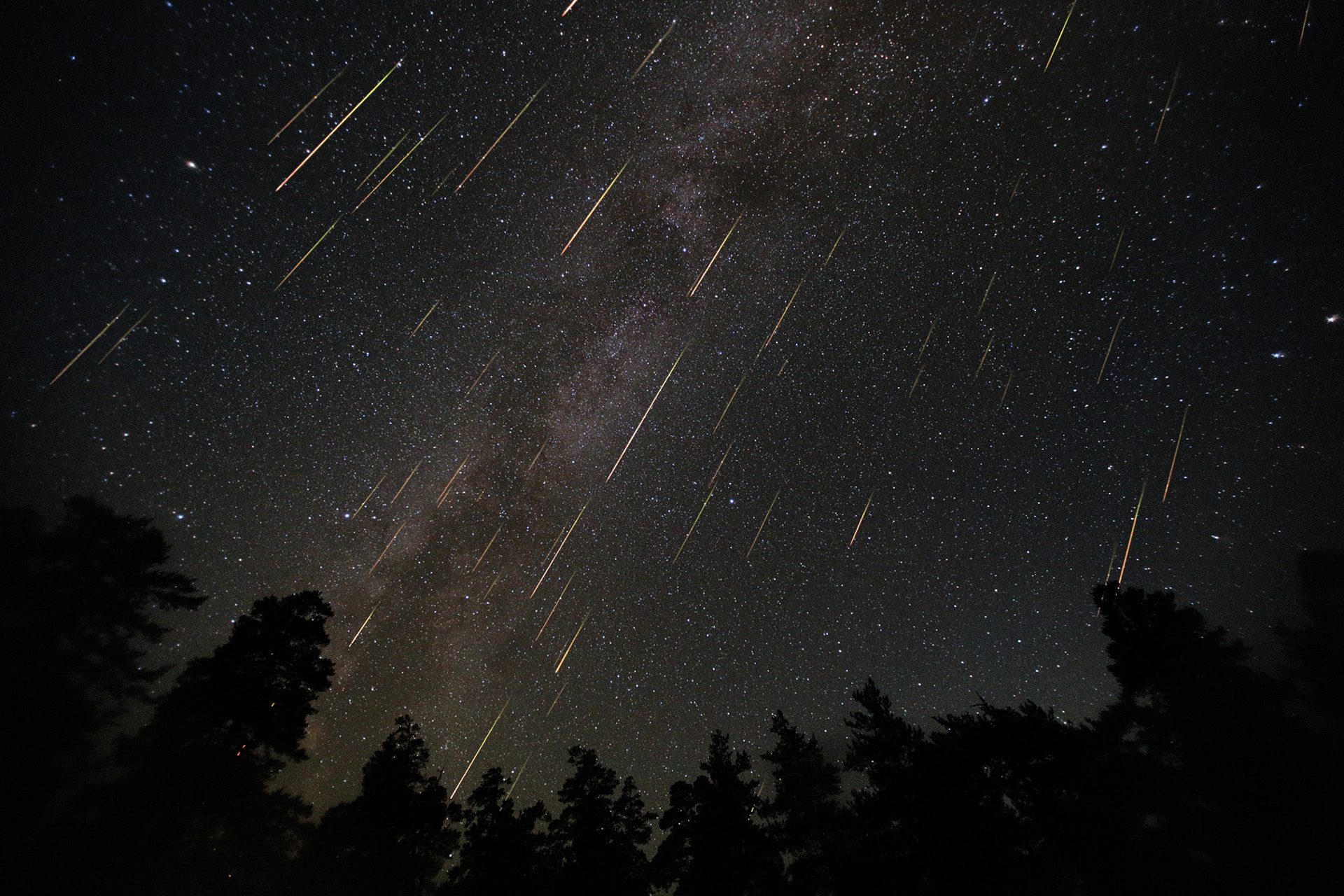 Get Ready to Be Stargazed: Orionids Meteor Shower Hits Kentucky! | Red ...